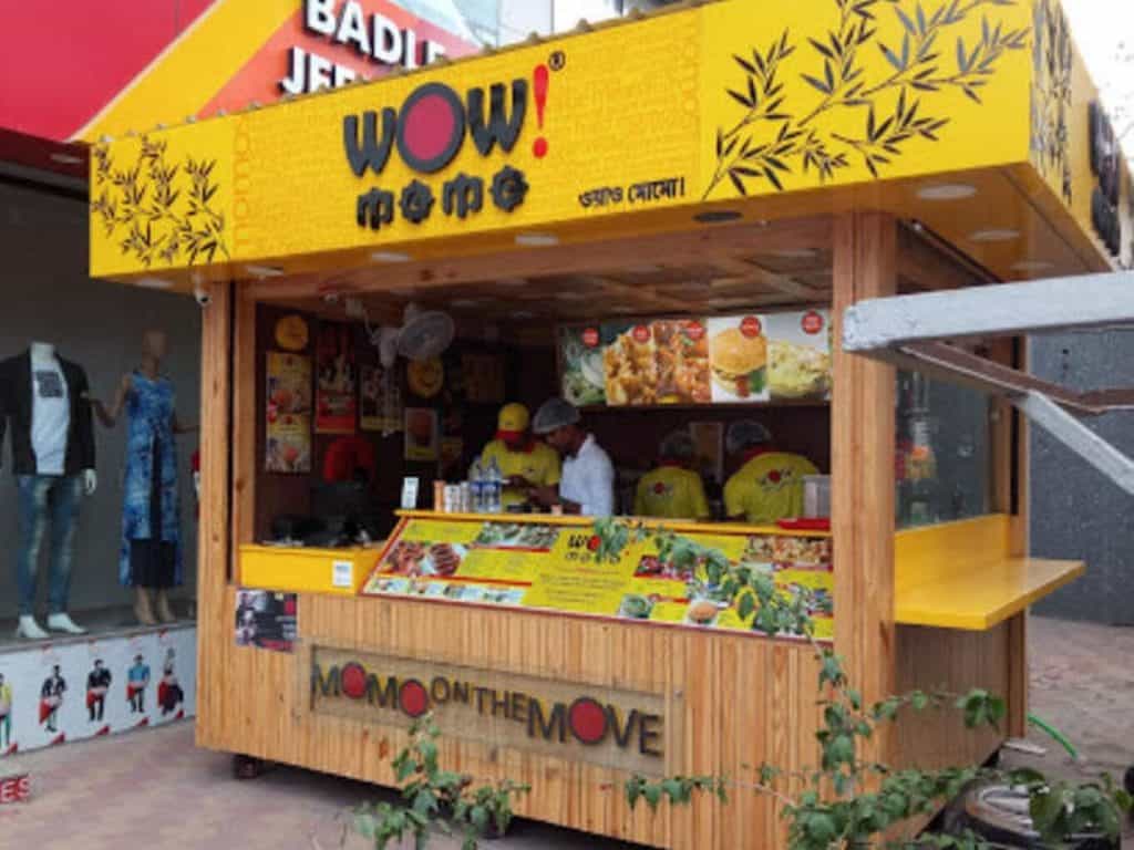 Wow! Momo Business Model | Startup Journey | Fundings